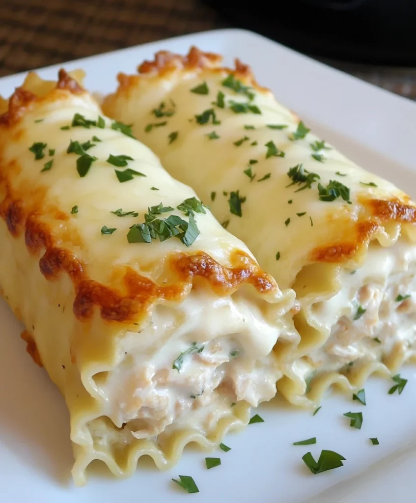 Chicken Alfredo Lasagna Rolls